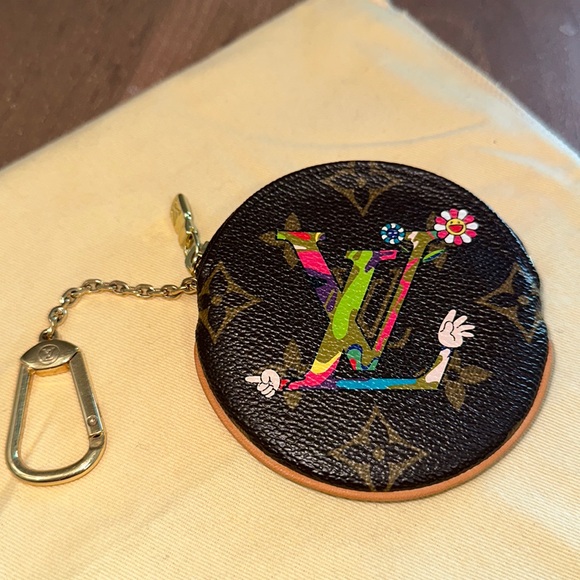 Louis Vuitton | Bags | Louis Vuitton Murakami Moca Hands Round Keychain ...